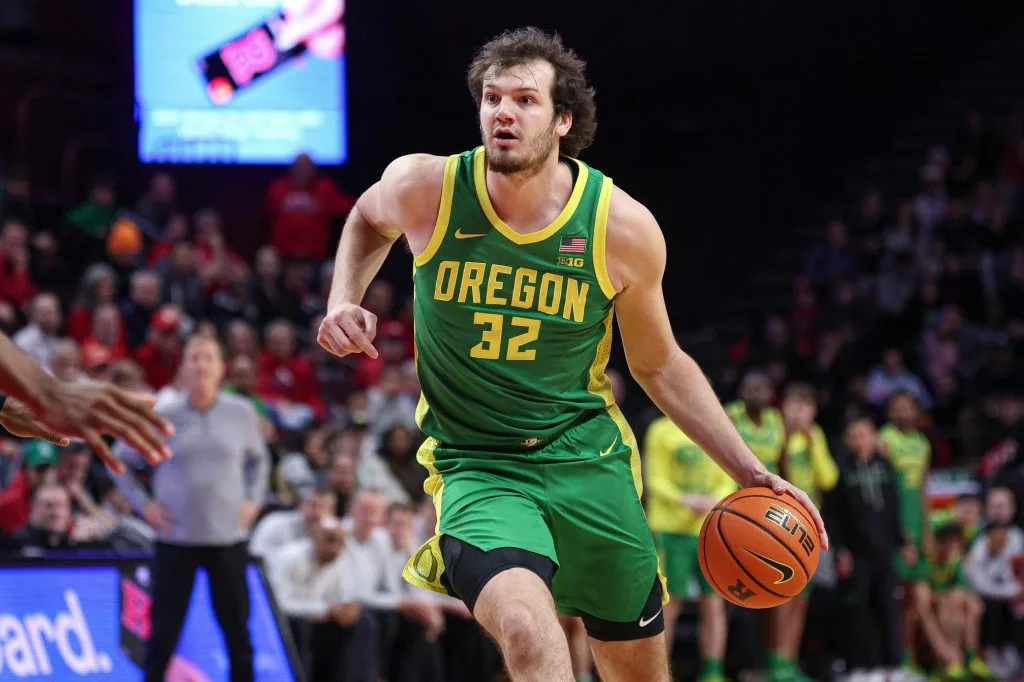 Oregon Ducks vs Nebraska Cornhuskers Picks and Predictions for Tuesday ...